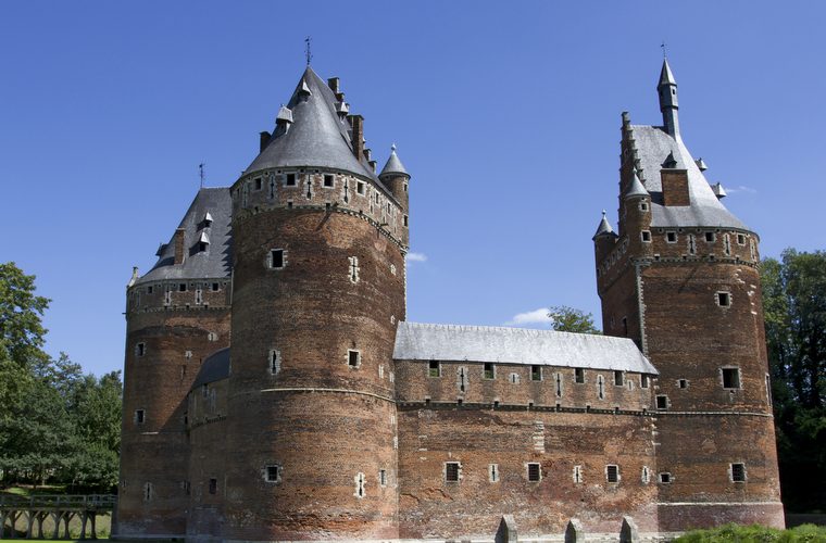 ブリュッセルから電車で行ける、中世の雰囲気が残るベールセル城へ | BELPLUS